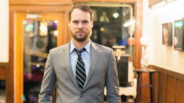 Morning Routines by Writers (146 Routines)